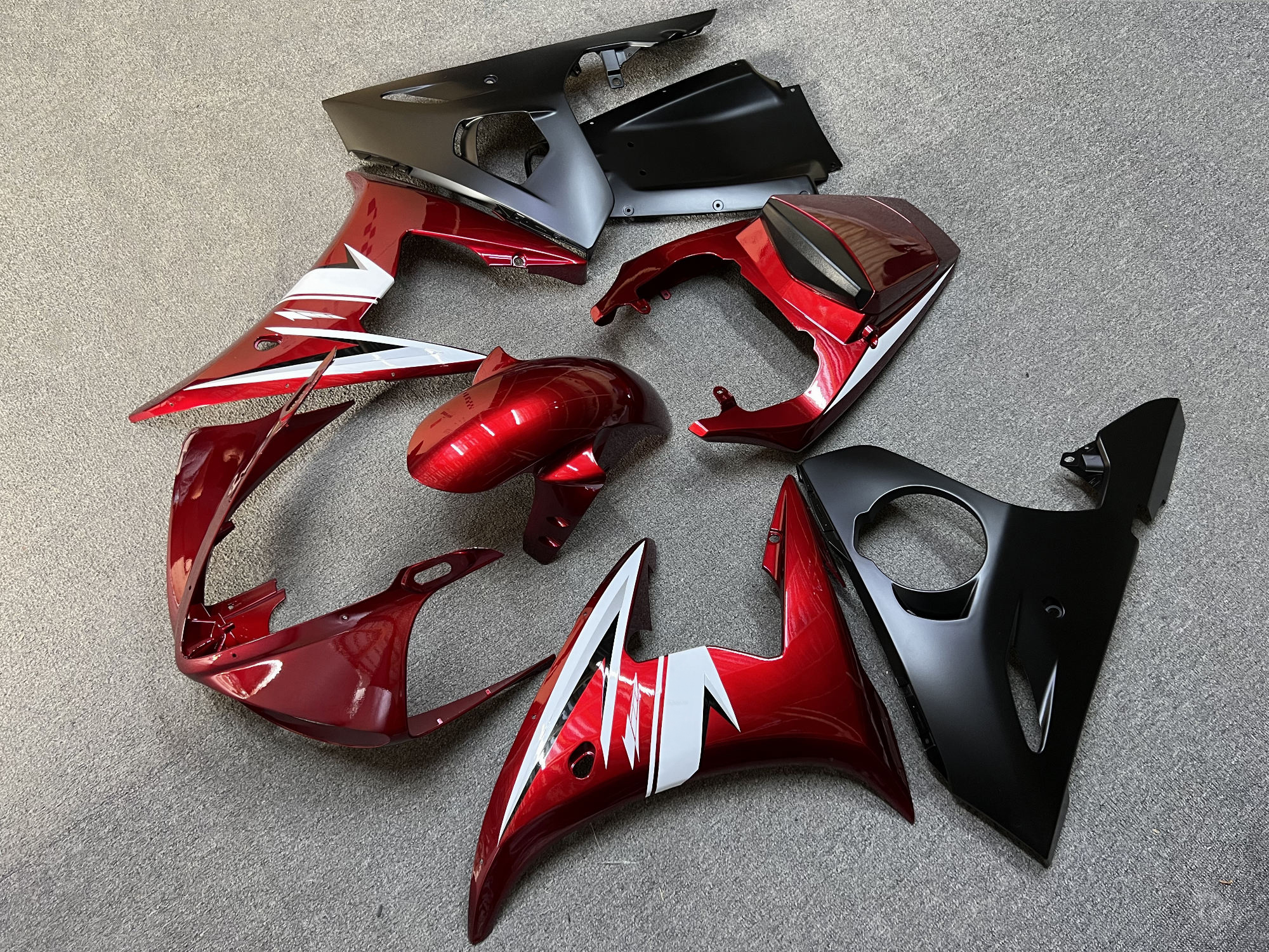 Yamaha R6 2005 Gloss Red White ABS Fairings | Monster Fairings