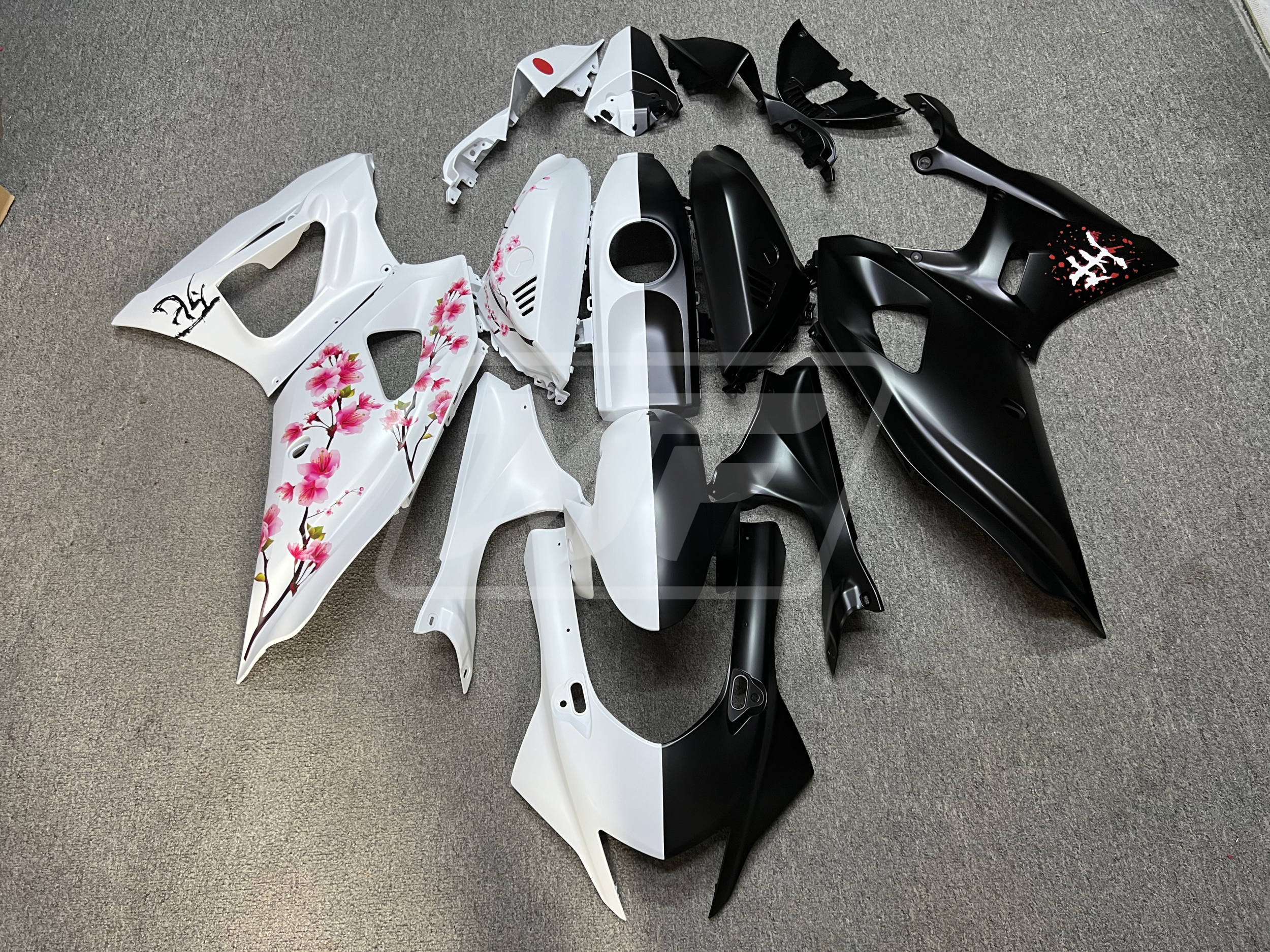 Yamaha R7 2021-2025 Matte Black & White Cherry Blossom Split ABS ...
