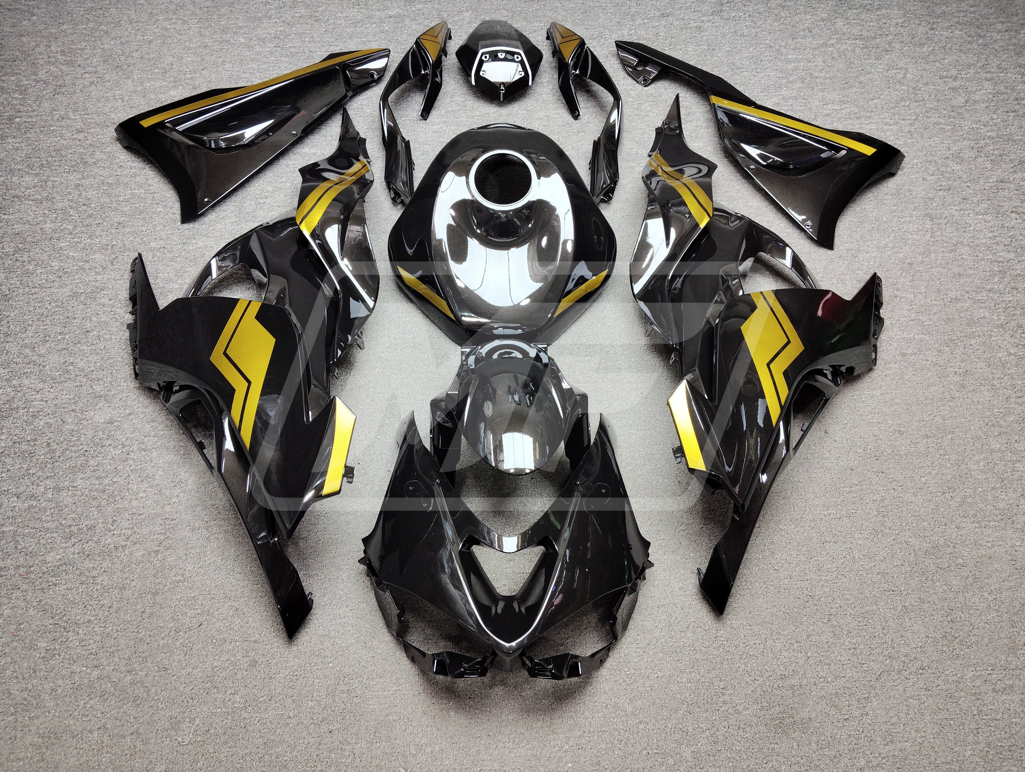 Kawasaki ZX6R 2024-2026 Gloss Black & Gold ABS Fairings | Monster Fairings